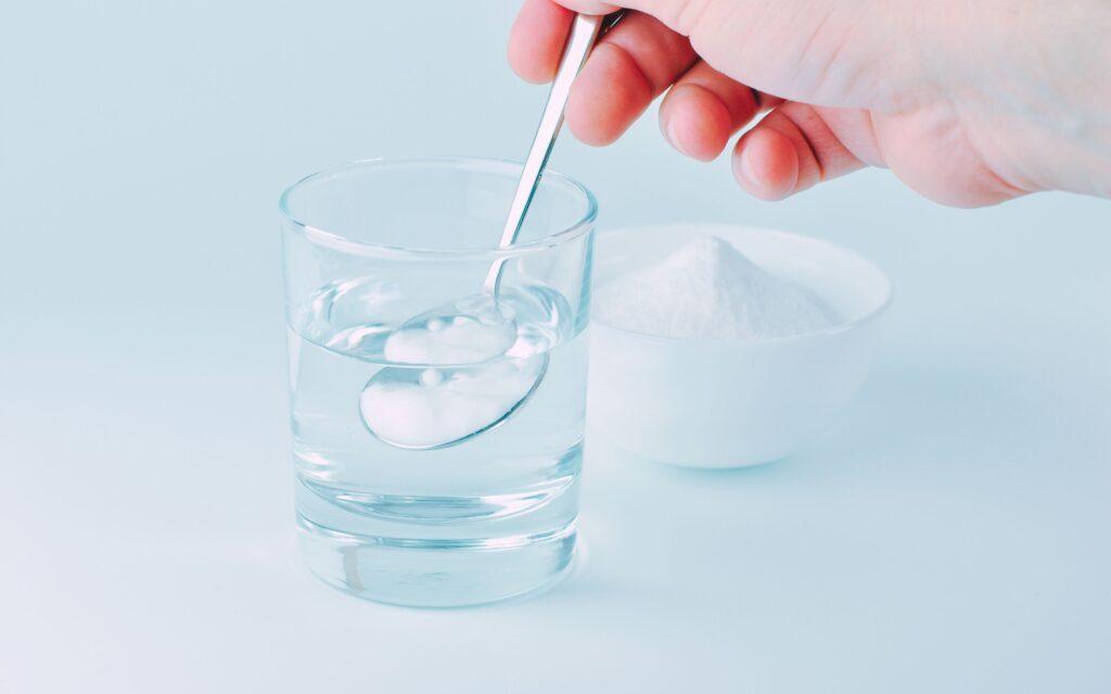 6 Medicinal Uses for Baking Soda - Suzy Cohen, RPh offers natural ...